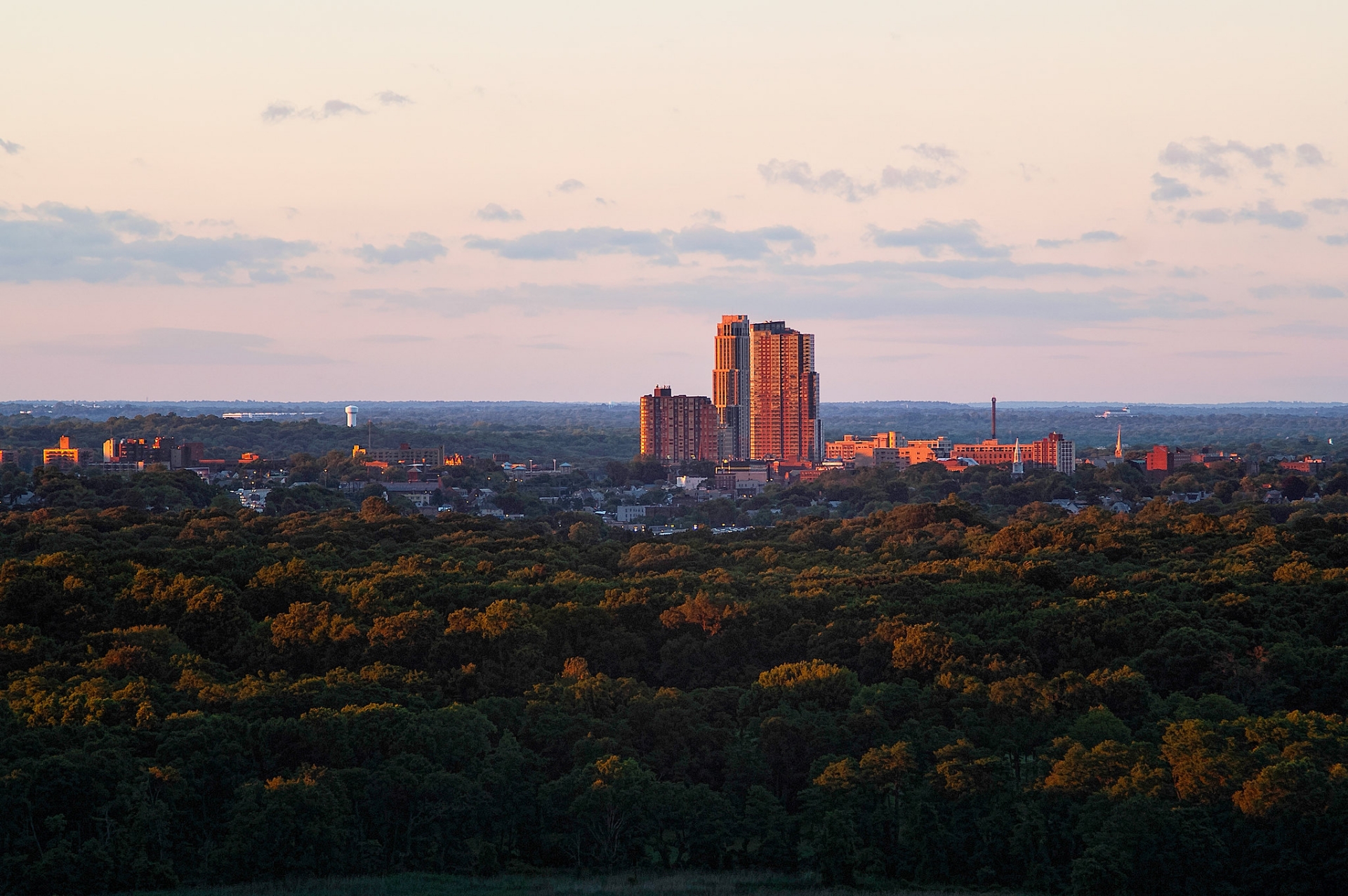 The Illustrator | New Luxury Apartments for Rent in New Rochelle, NY